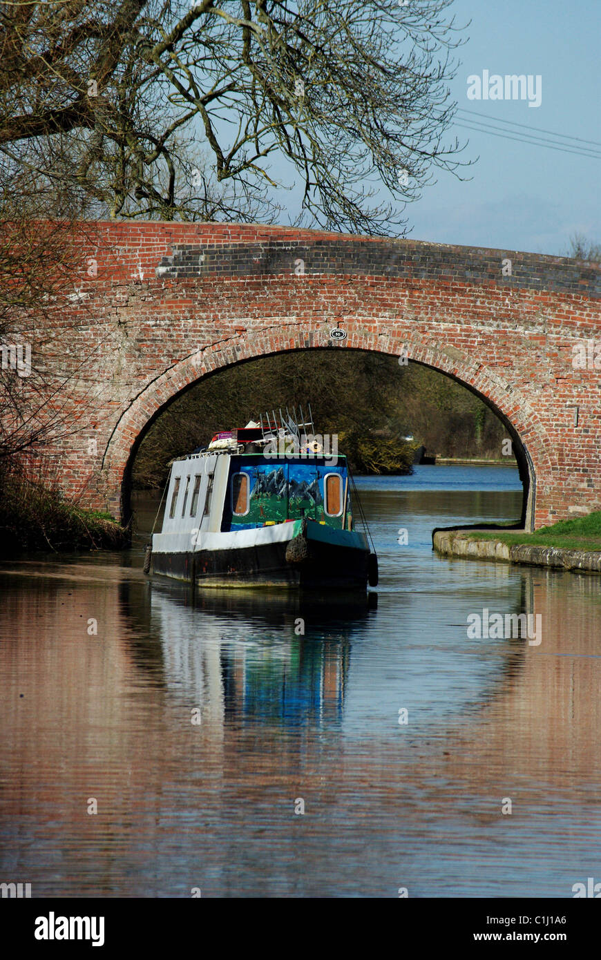 Narrowboat Under Bridge High Resolution Stock Photography and Images ...