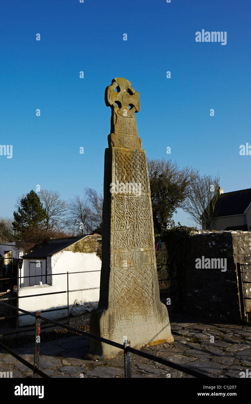 Carew castle cross hi-res stock photography and images - Alamy
