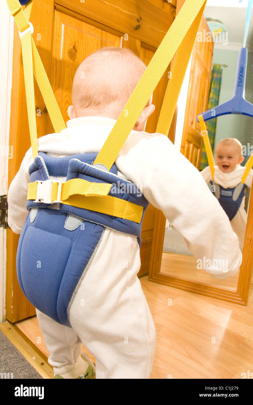 Baby jumping learning hi-res stock photography and images - Alamy