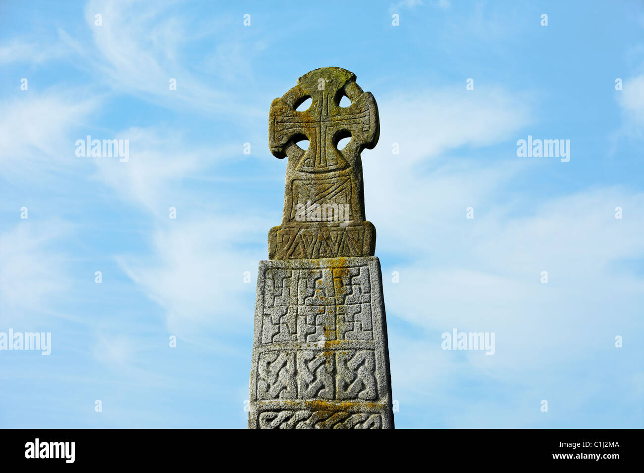 Carew castle cross celtic hi-res stock photography and images - Alamy