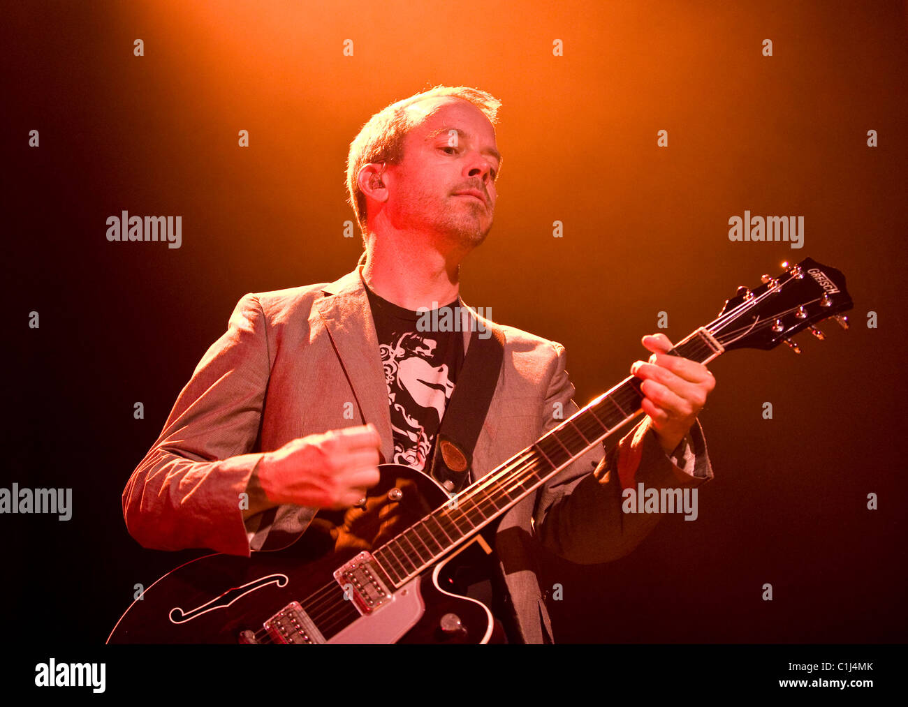 Counting crows on stage hi-res stock photography and images - Alamy