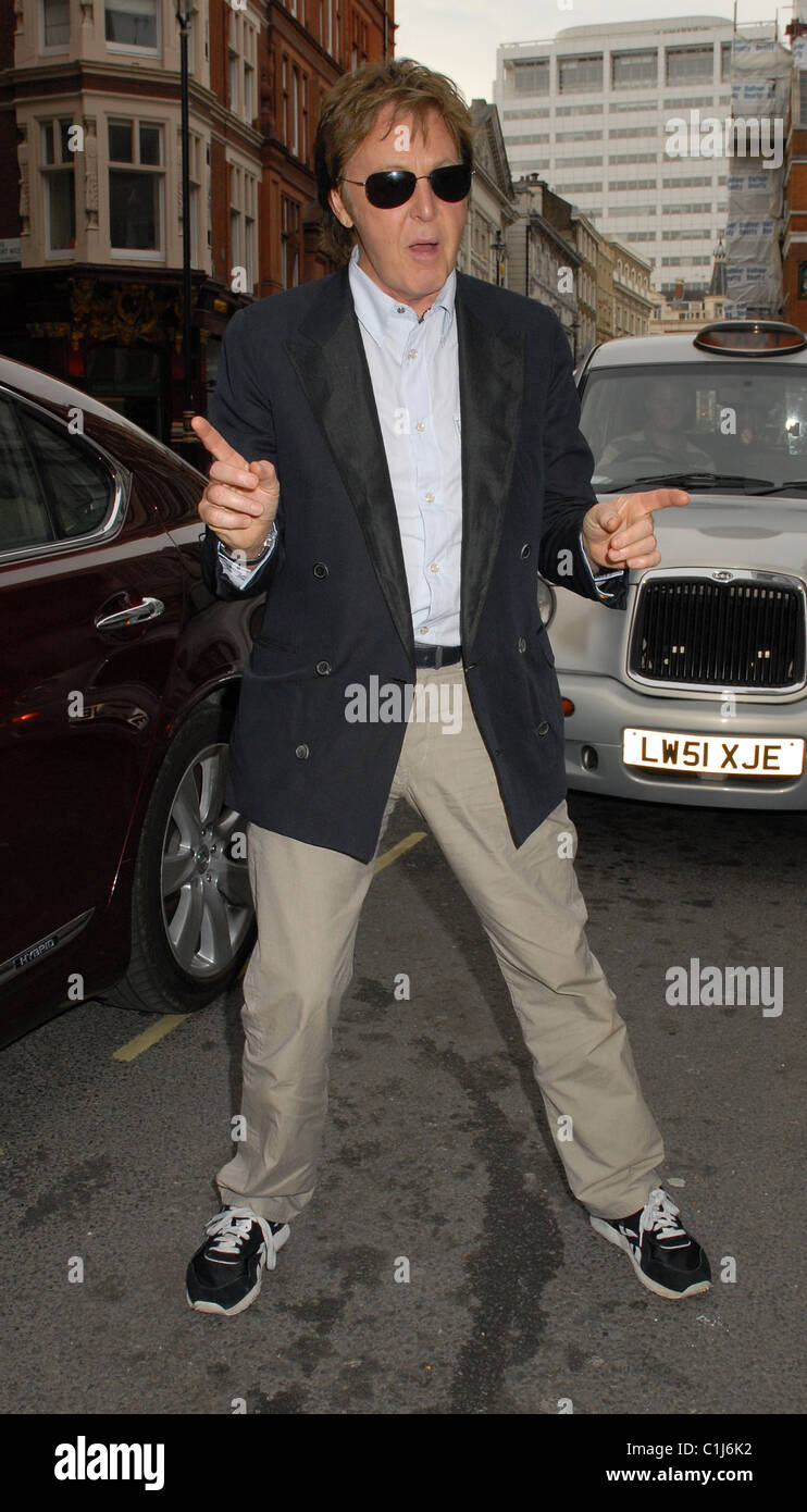 Paul simon paul mccartney hi-res stock photography and images - Alamy