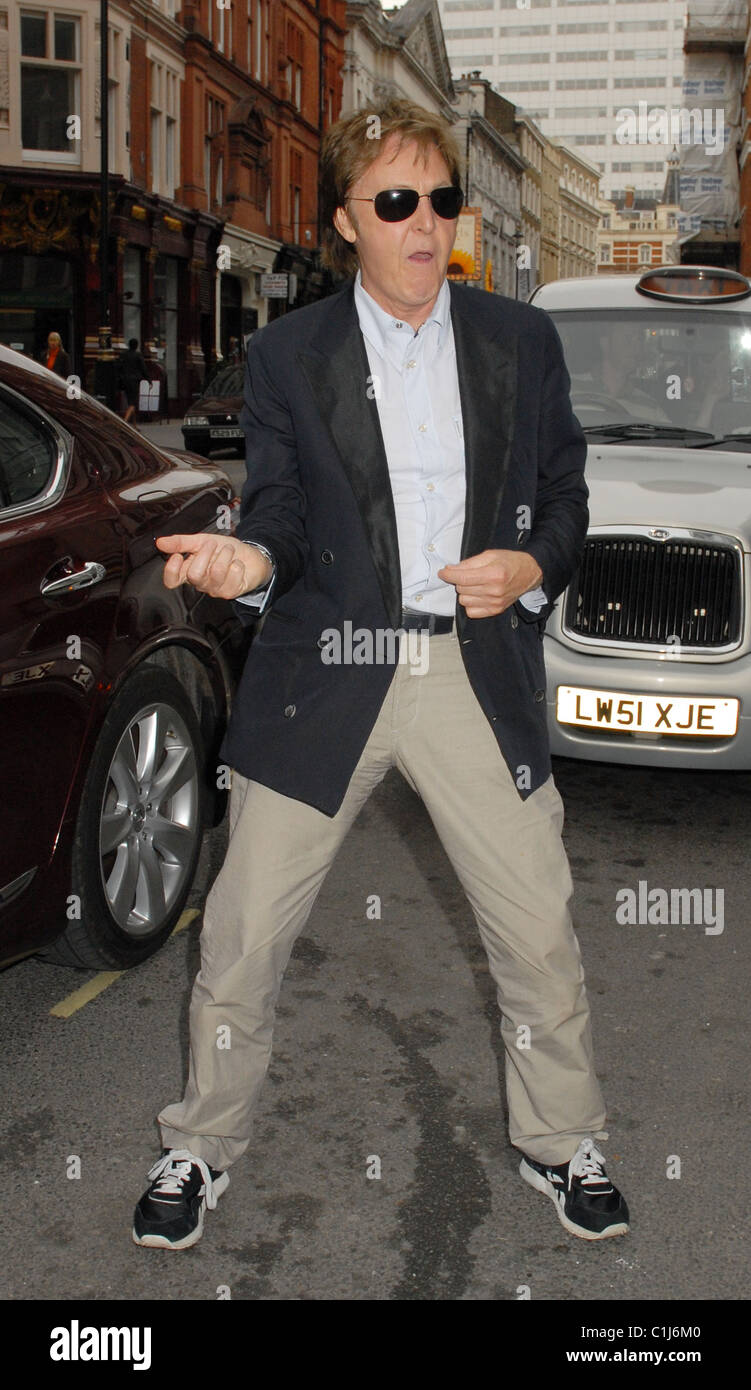 Paul simon paul mccartney hi-res stock photography and images - Alamy