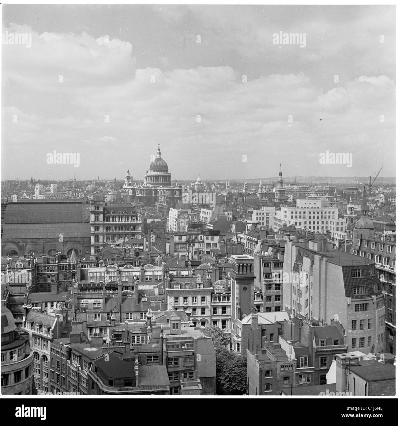 London city skyline view from Black and White Stock Photos & Images - Alamy