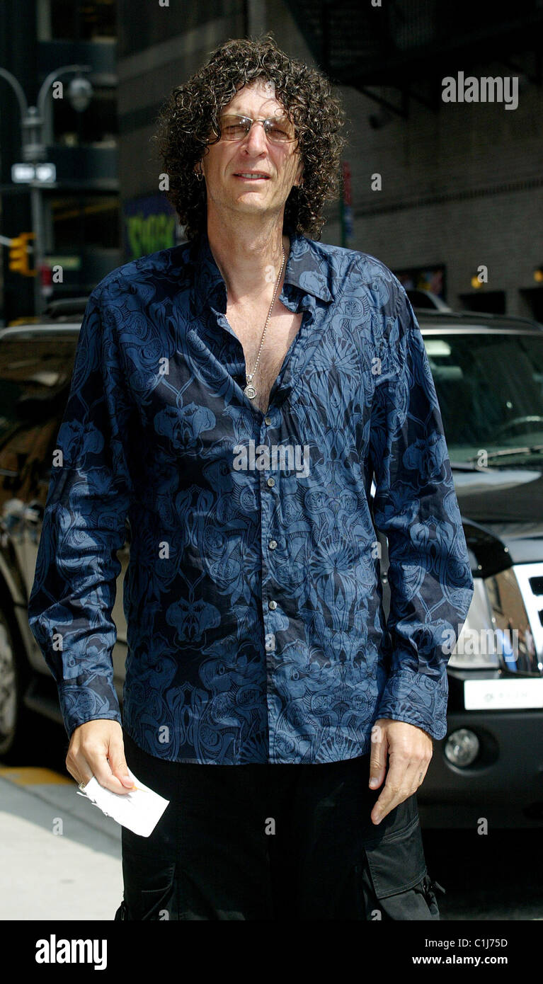Howard Stern outside the Ed Sullivan Theater for the 'Late Show With ...