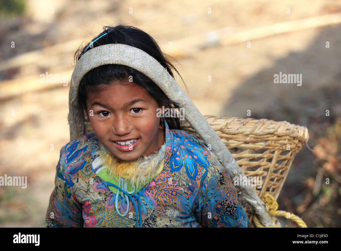 Beautiful nepali girls hi-res stock photography and images - Alamy