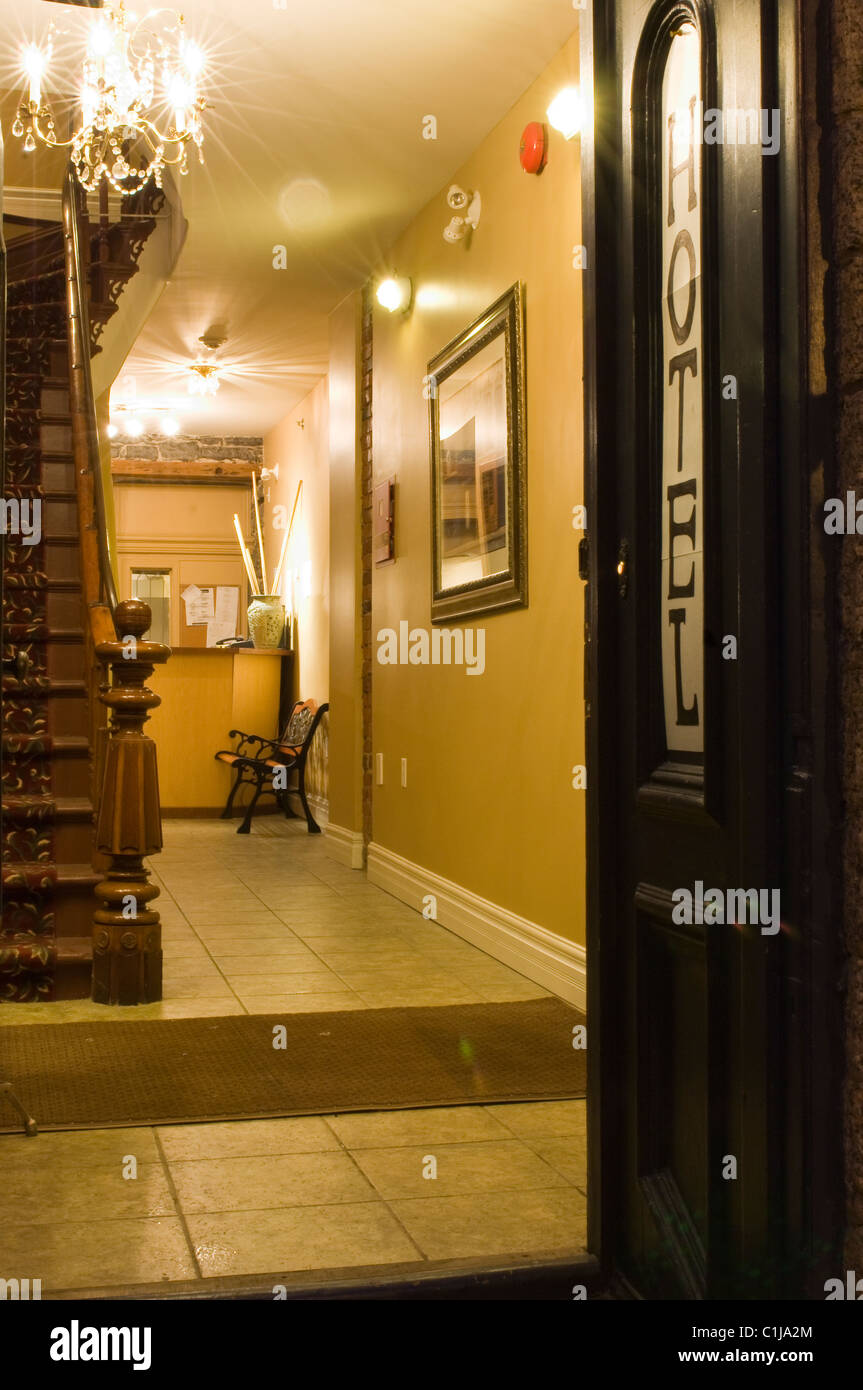 Old hotel entrance hi-res stock photography and images - Alamy