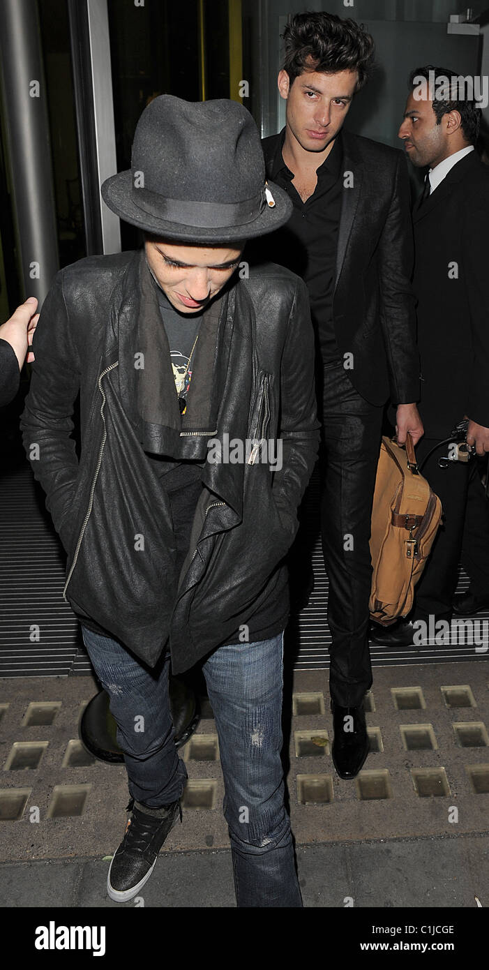 Samantha Ronson and her brother Mark Ronson leaving Bungalow 8 ...