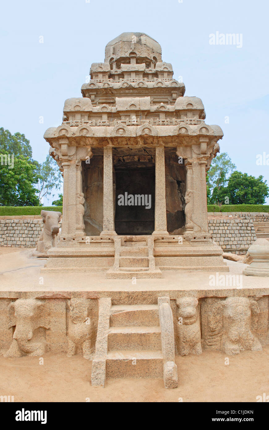 Arjuna Rath, Mahabalipuram, circa 7th century CE , Tamilnadu, India ...
