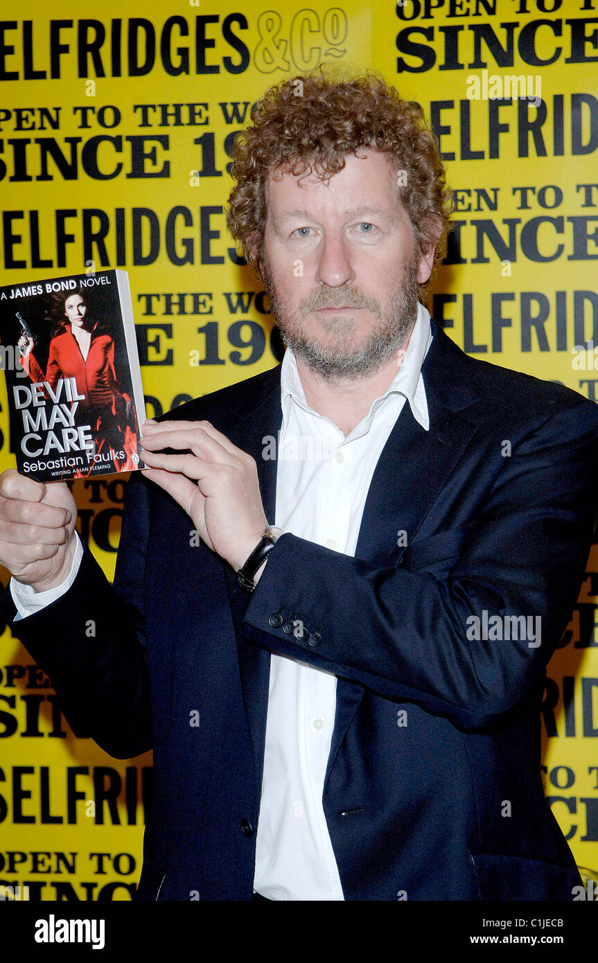 Author sebastian faulks hi-res stock photography and images - Alamy