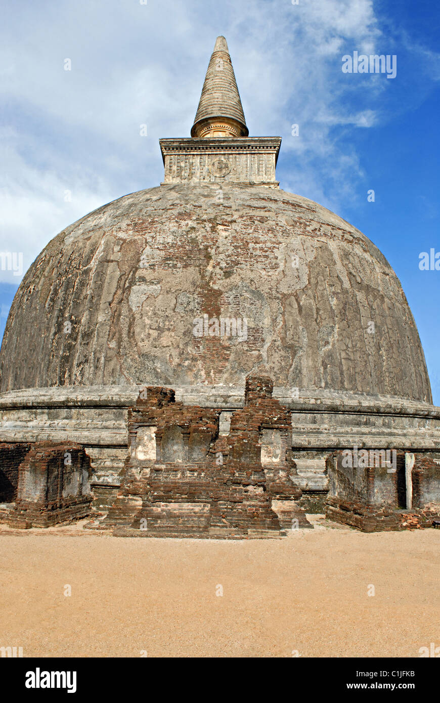 Kiri vehera hi-res stock photography and images - Alamy