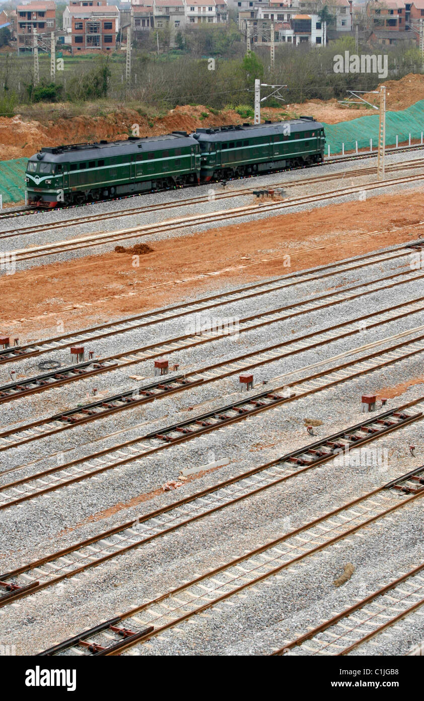 Chinese Supertrain Workers on China's new super high speed rail link ...