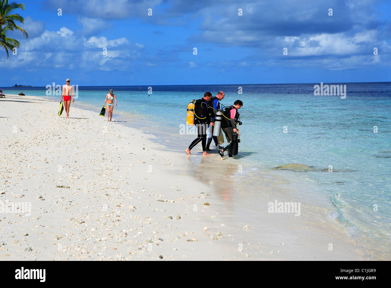Maldives, Atoll Faafu (80 miles south of Male), Filitheyo Resort, 5 ...