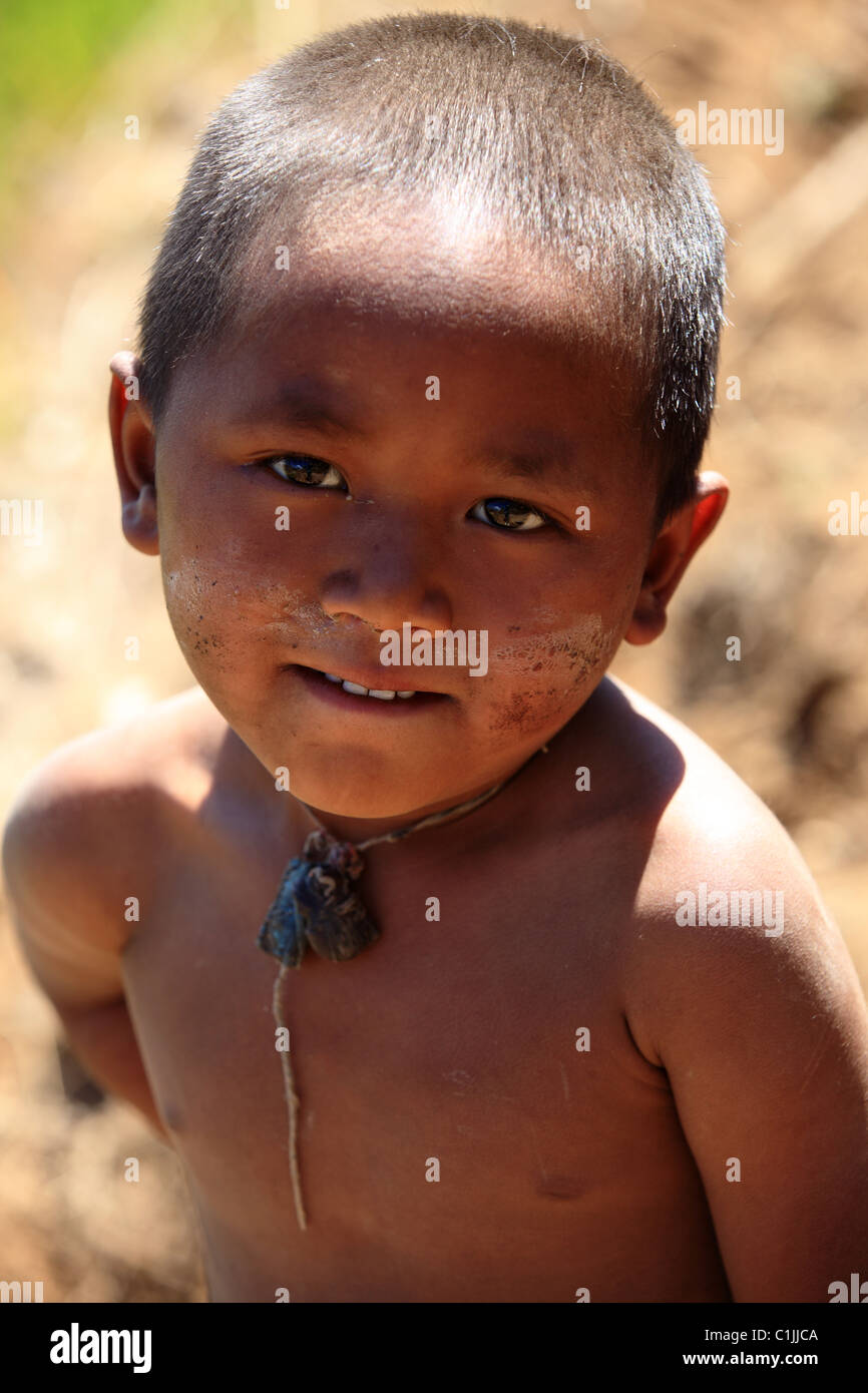 Portrait of tribal boy hi-res stock photography and images - Alamy