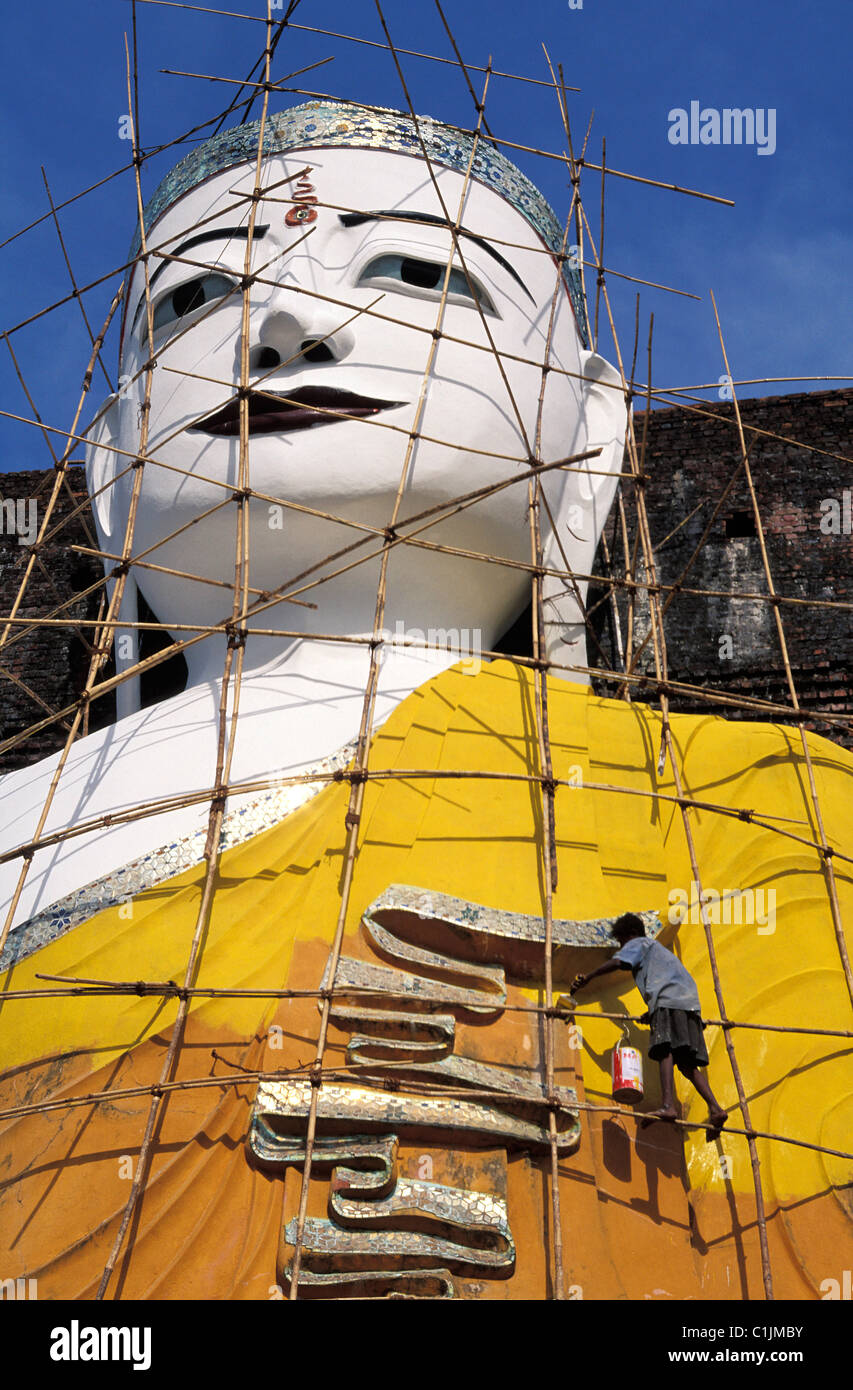 Myanmar (Burma), Pegu (Bago), Paya Kyaik Pun Stock Photo - Alamy