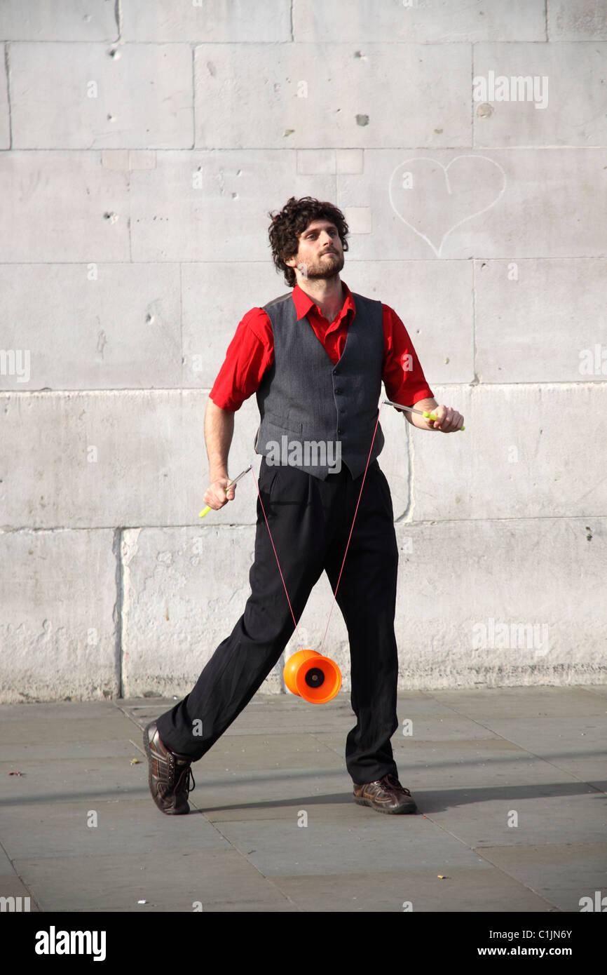 Diabolo hi-res stock photography and images - Alamy