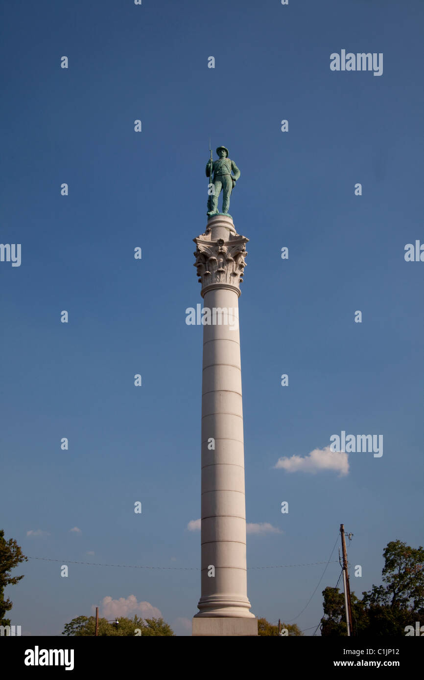 Memorial Column dedicated to confederate soldiers and sailors of the ...