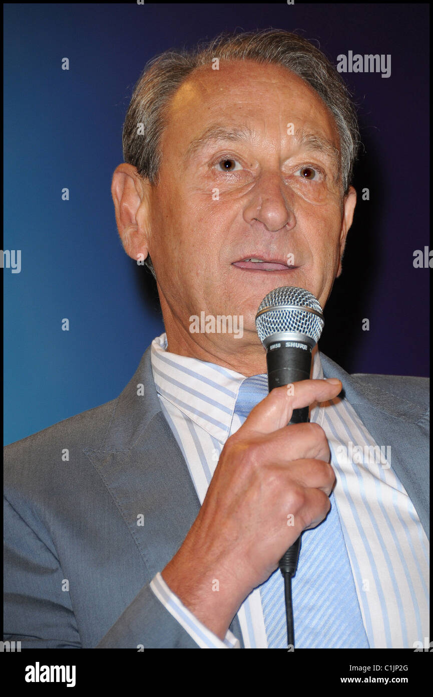 Bertrand Delanoe Paris Cinema Festival 2009 press conference at the ...