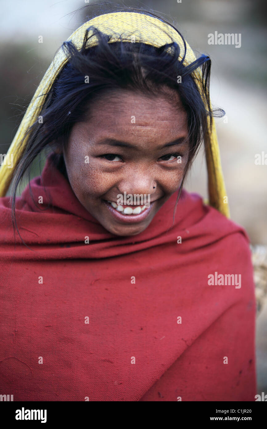 Nepali girl in the hills of Nepal Stock Photo - Alamy