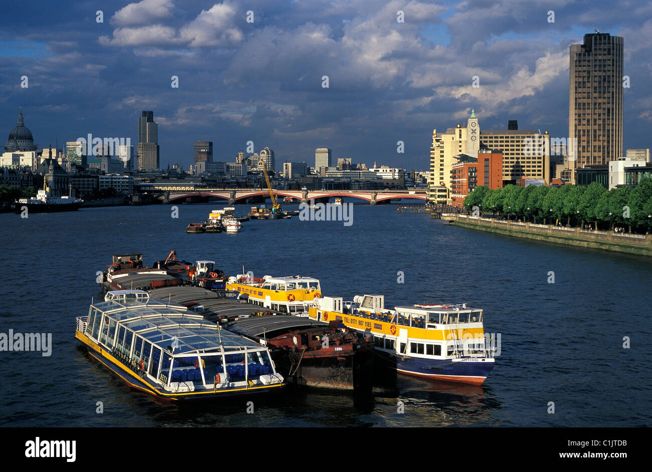 United Kingdom, London, the Thames Stock Photo - Alamy