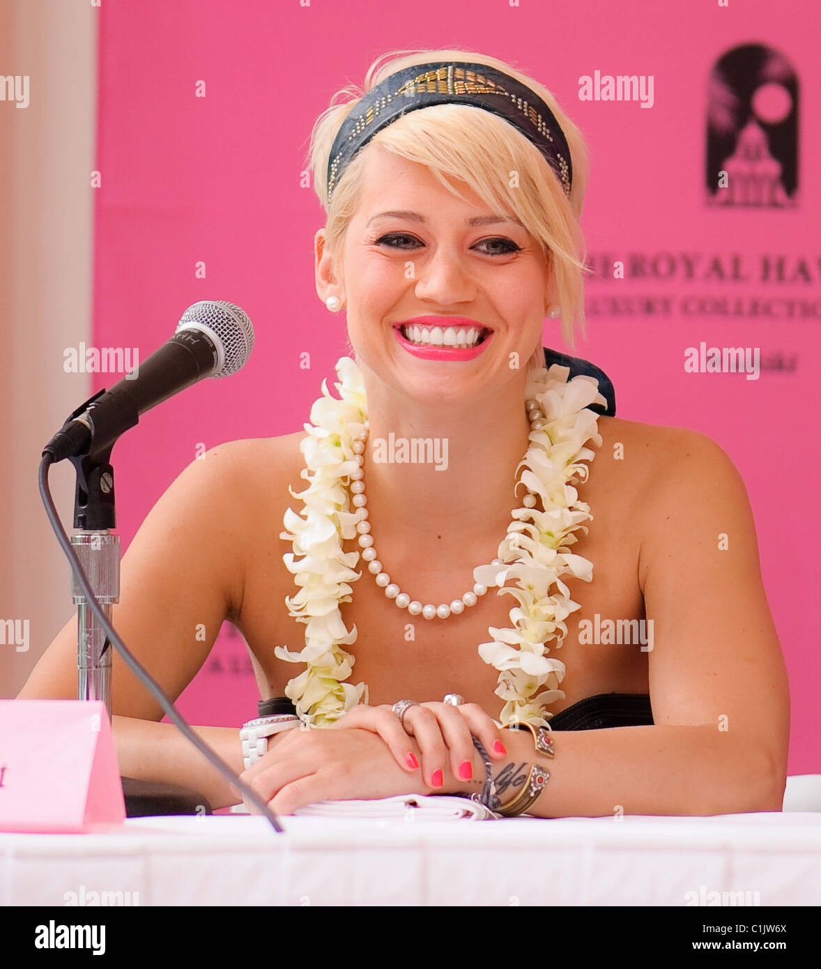 Kimberly Wyatt Pussycat Dolls Attend A Press Conference At The Royal