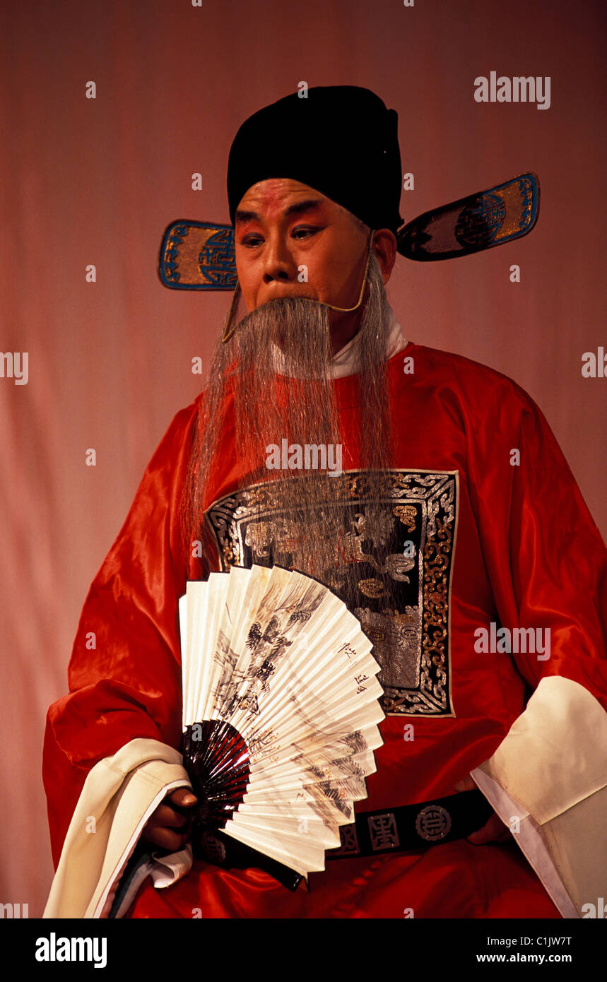 China, Shanghai, traditional Opera Stock Photo - Alamy