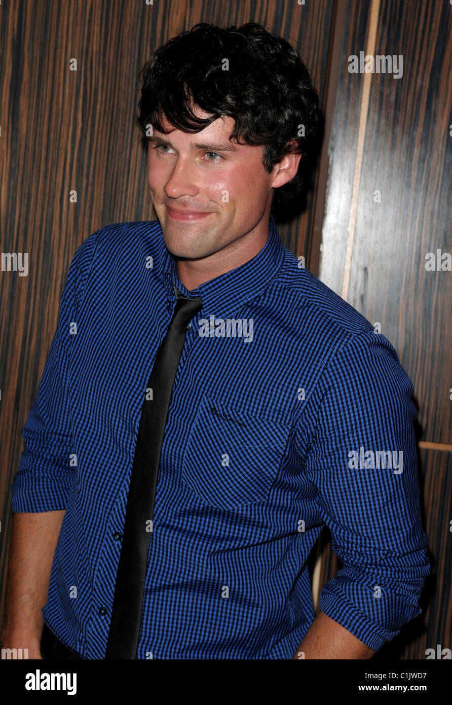 Ben Hollingsworth A Beautiful Life And The Vampire Diaries Kick Off ...