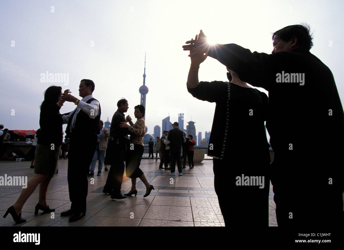 People dancing early morning hi-res stock photography and images - Alamy