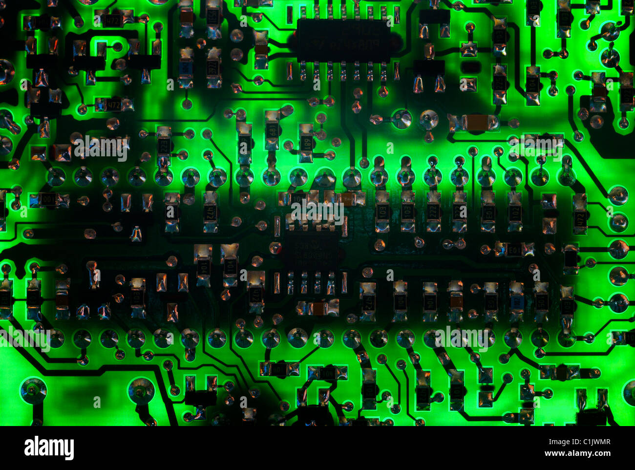 Complex electrical circuits hi-res stock photography and images - Alamy