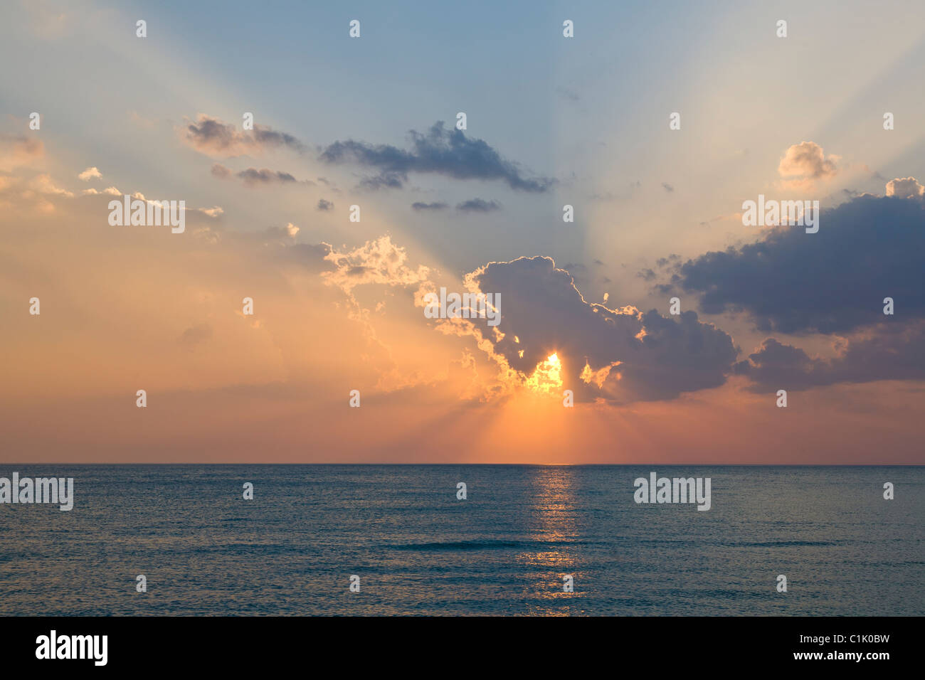 Sunset over Gulf of Mexico from Venice Beach on the southwest coast of ...