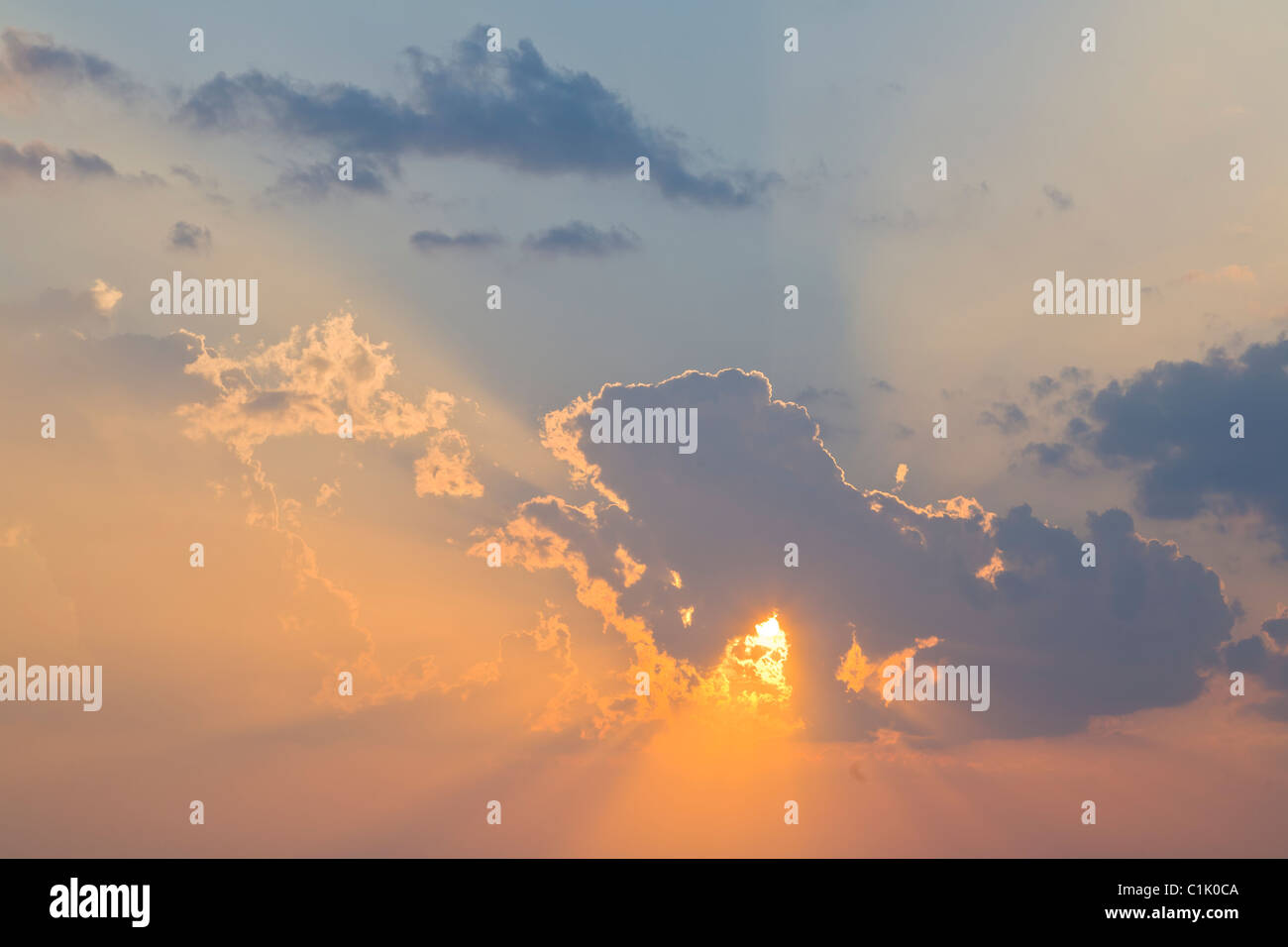 God rays hi-res stock photography and images - Alamy