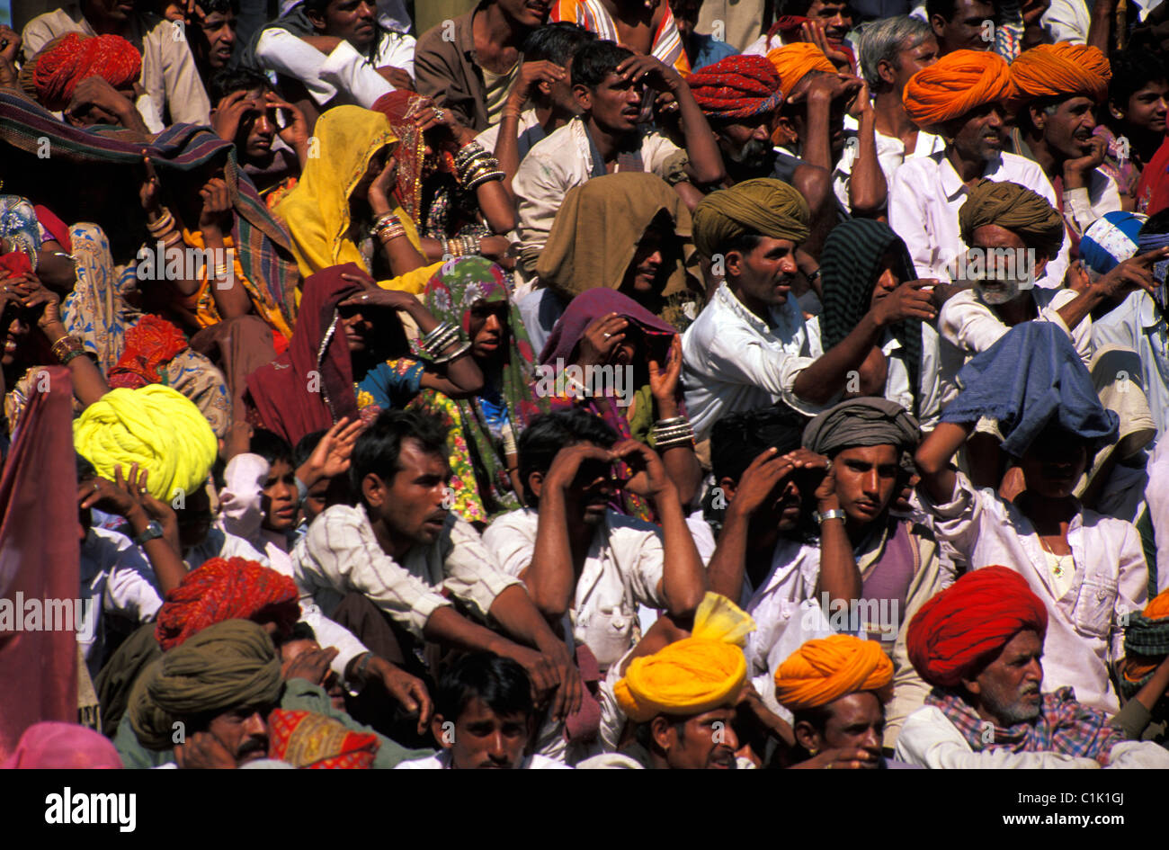 Medium moon hi-res stock photography and images - Alamy