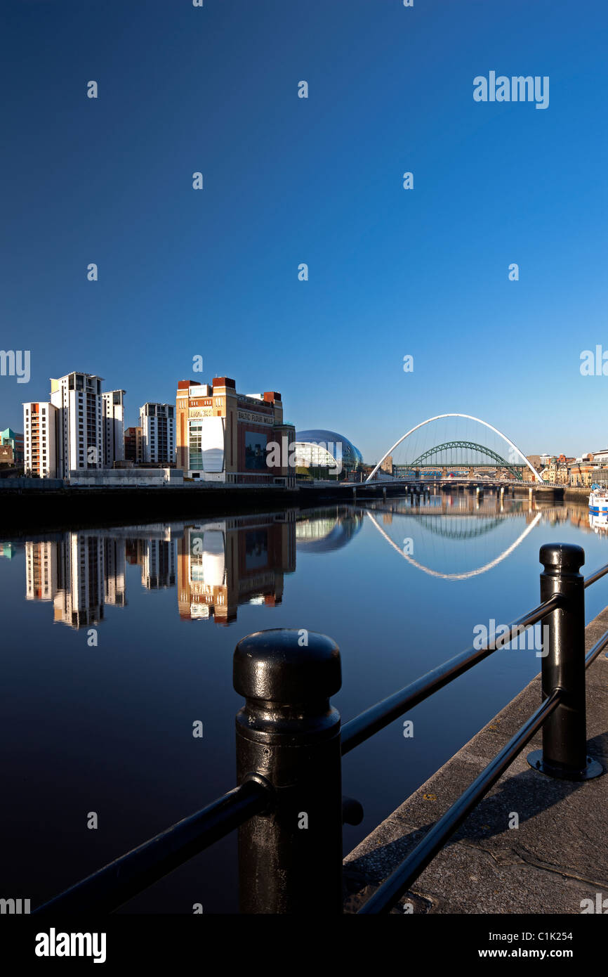 Newcastle Gateshead Quayside at dawn - showing BALTIC, the Sage ...