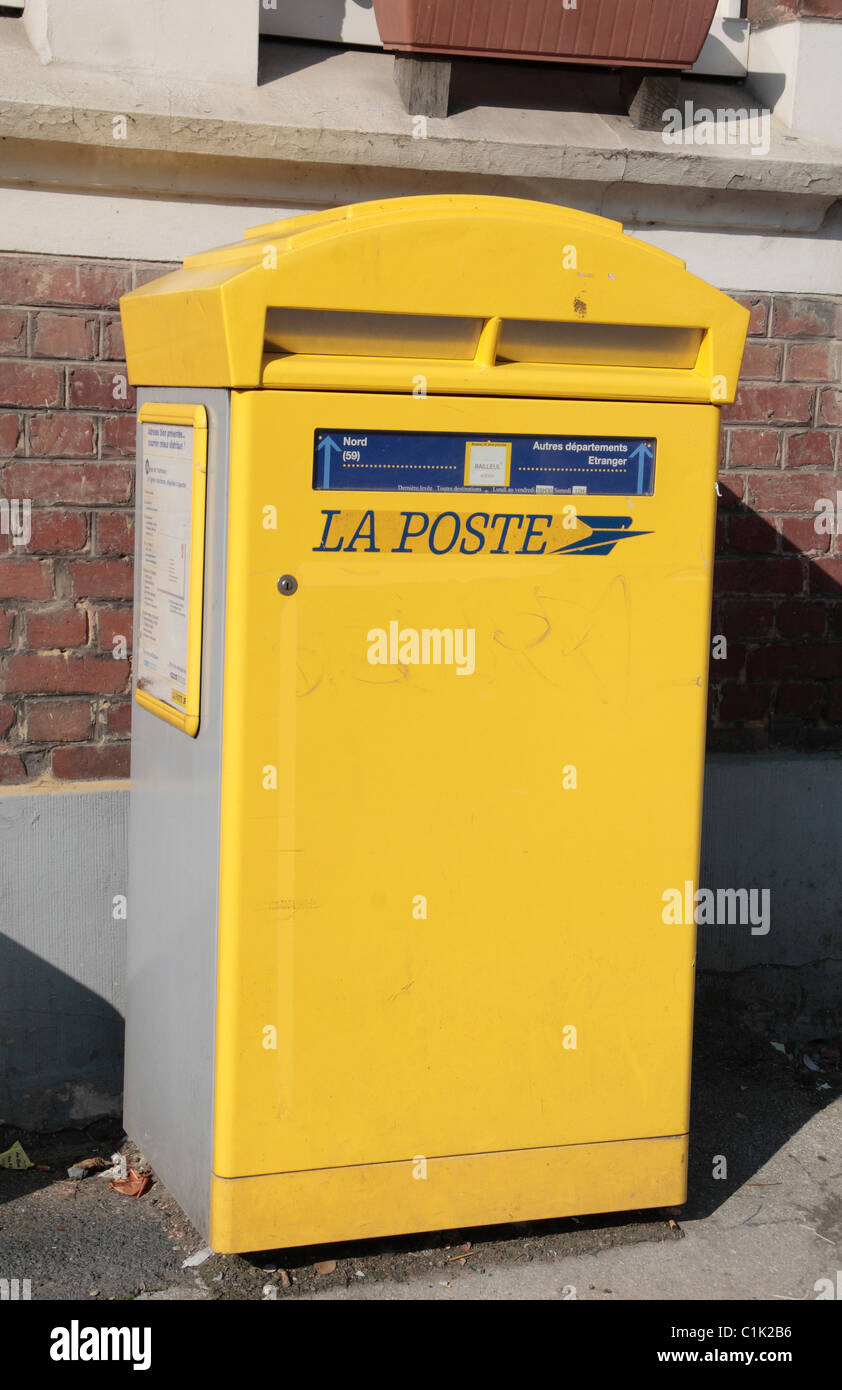 A La Poste (French Postal service) post box in Bailleul, France Stock ...