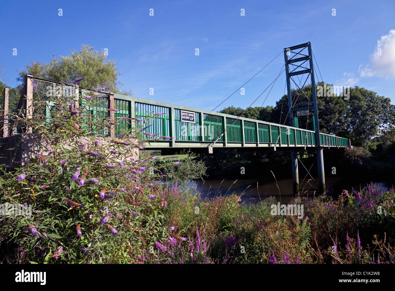Metal pedestrian footbridge on railway hi-res stock photography and ...