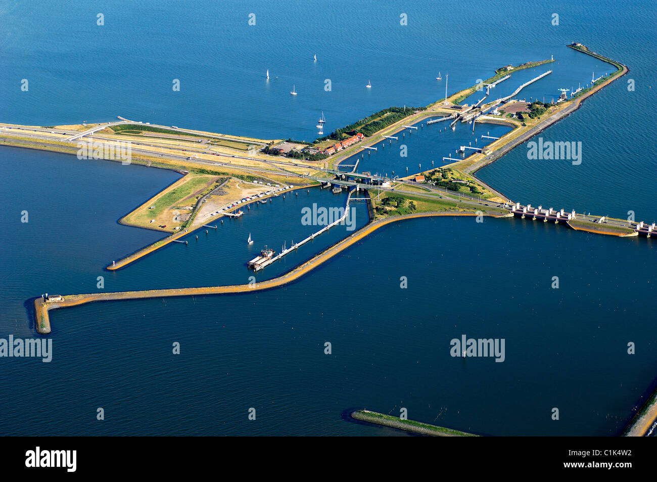 Holland sea wall hi-res stock photography and images - Alamy