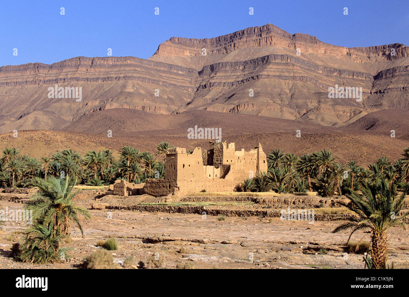 Morocco, Djebel Saghro mountains, old Kasbah in the Draa Valley Stock ...