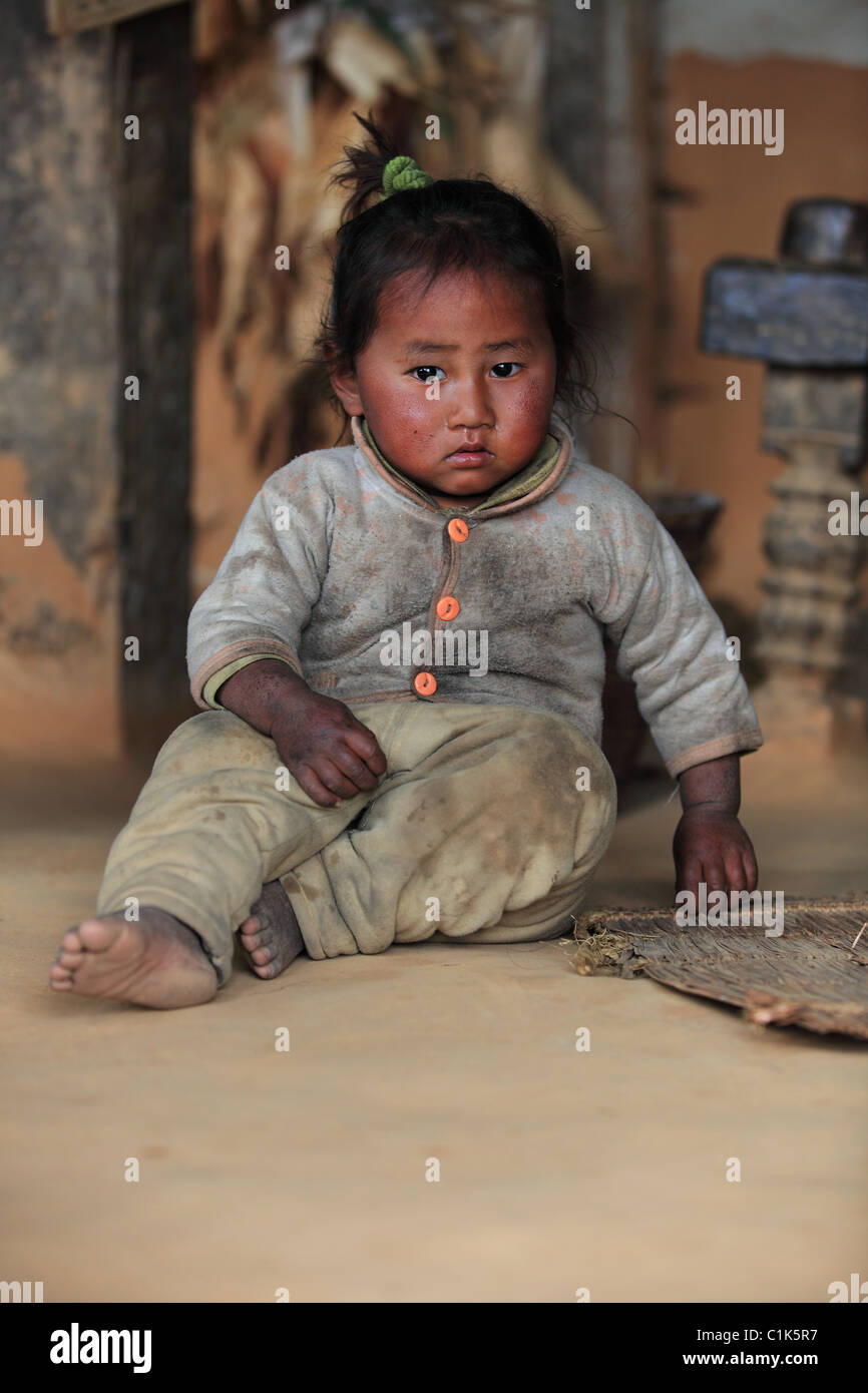 Child portrait nepal hi-res stock photography and images - Alamy