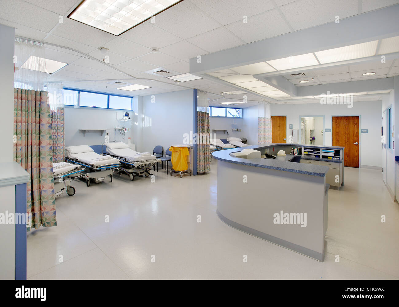 an interior view of a surgical recovery room Stock Photo - Alamy