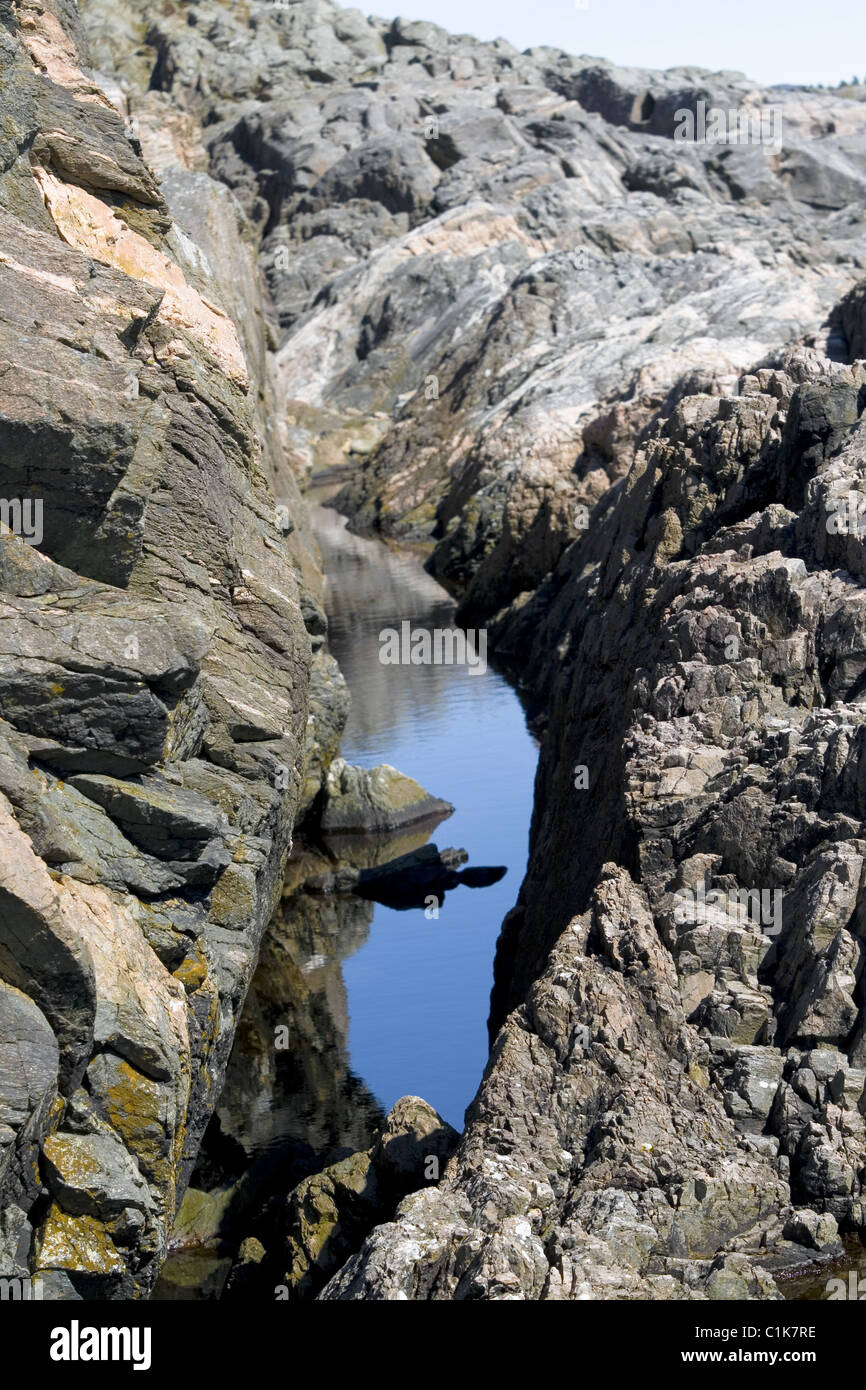 Granite rock dam hi-res stock photography and images - Alamy