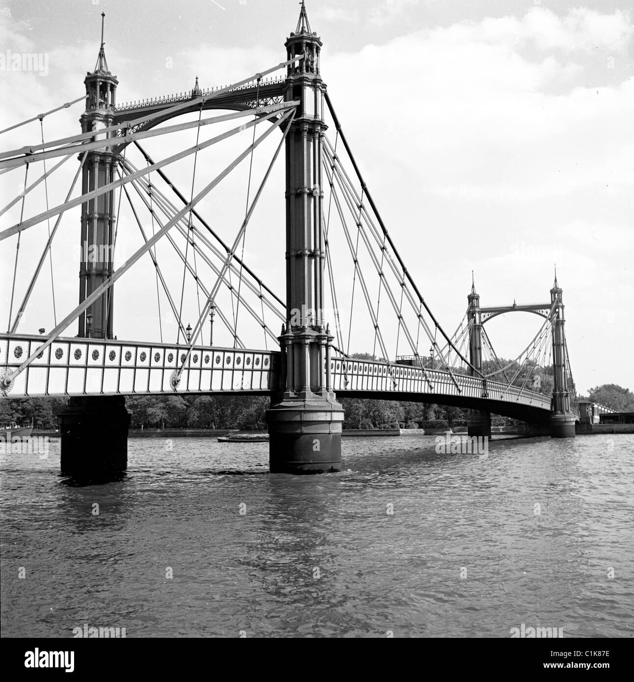 London, 1950s. A photograph by J Allan Cash of Albert Bridge as seen at ...