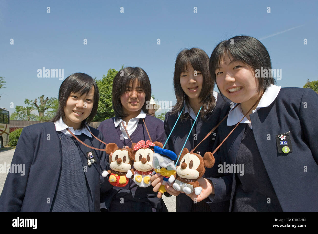 Schoolgirls visiting the Kodaiji shrine, Kyoto, Kansai, Japan Stock ...