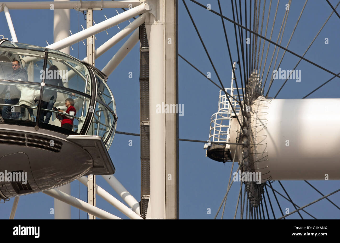 A view of part of the London Eye, including the hub at the centre of ...