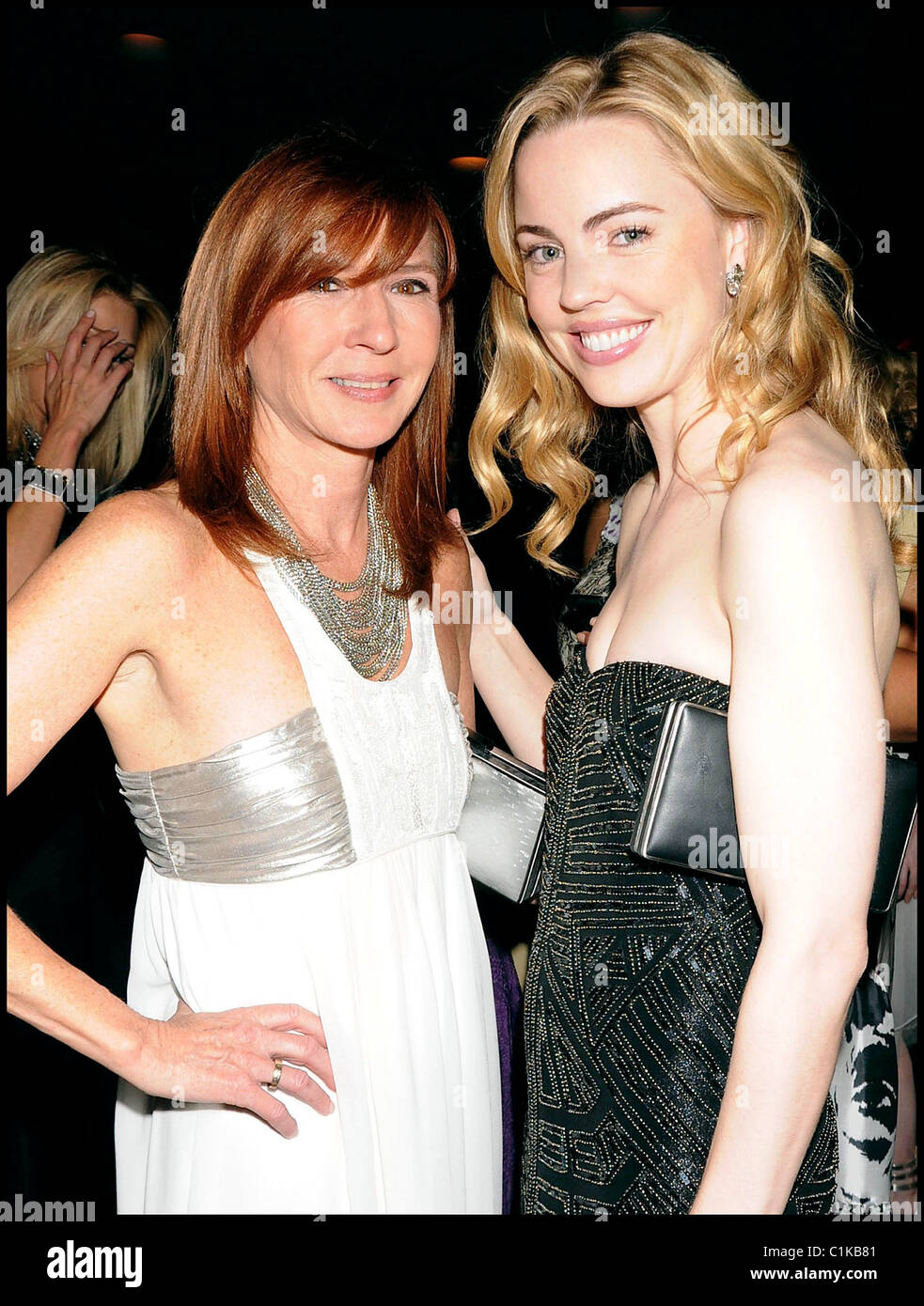 Nicole Miller, Melissa George 2009 CFDA Fashion Awards at Alice Tully ...