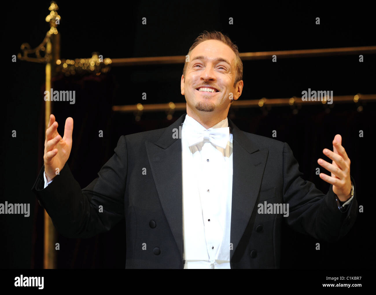 Derren brown hi-res stock photography and images - Alamy
