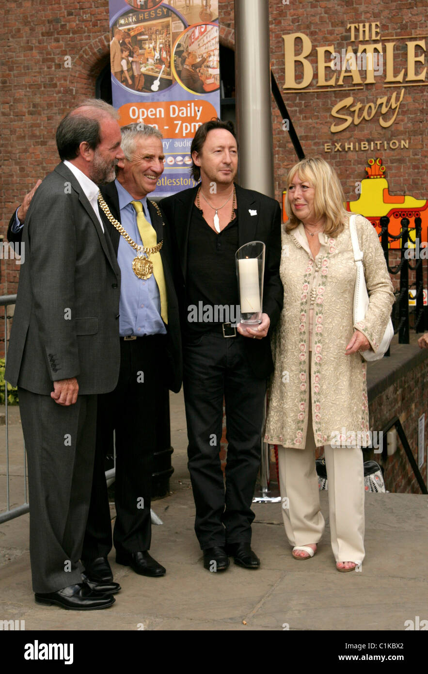 The Lord Mayor of Liverpool, Councillor Mike Storey, Julian Lennon and ...