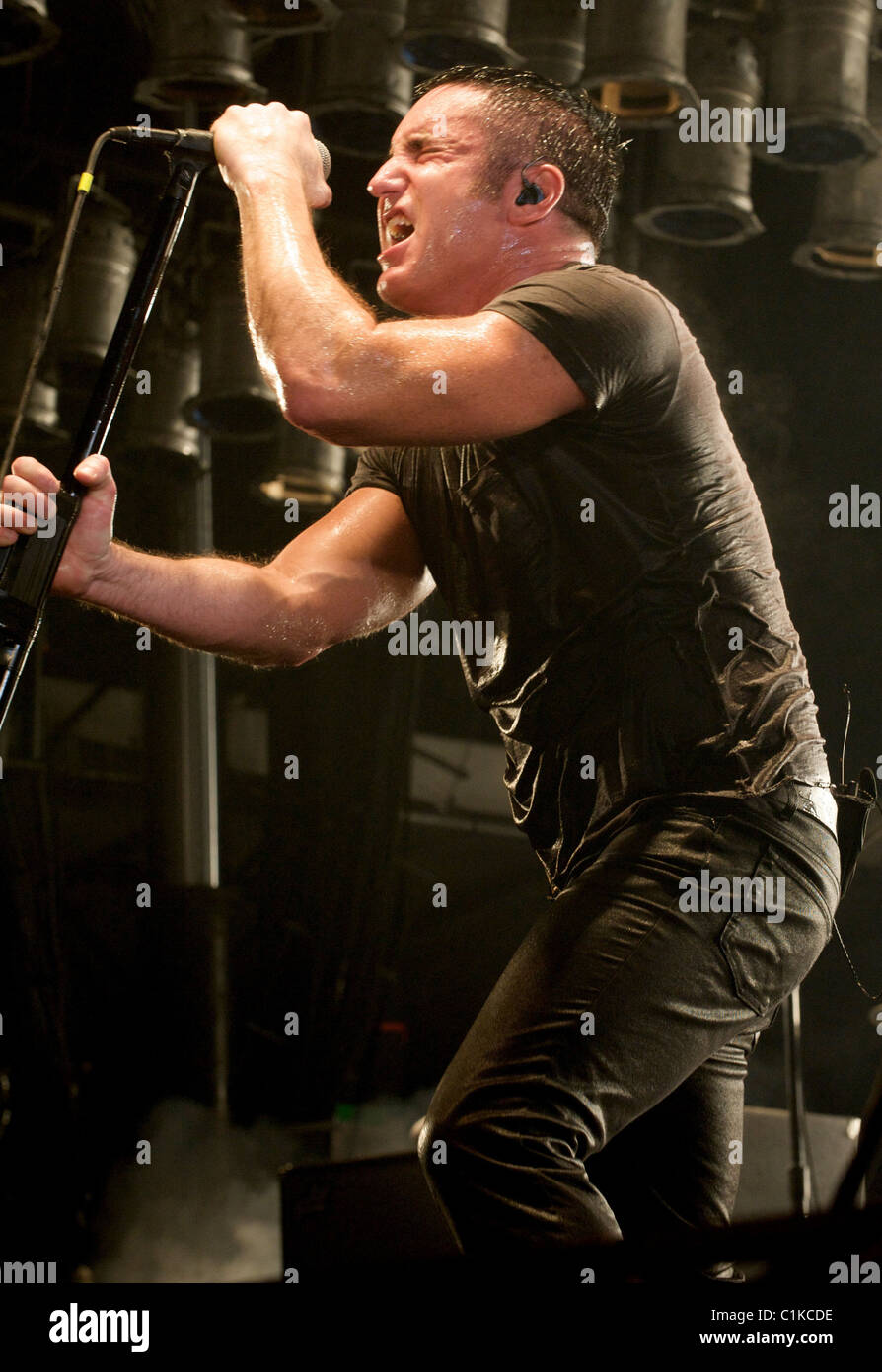 Nine Inch Nails performing 2009 Bonnaroo Music Festival - Day 3 ...