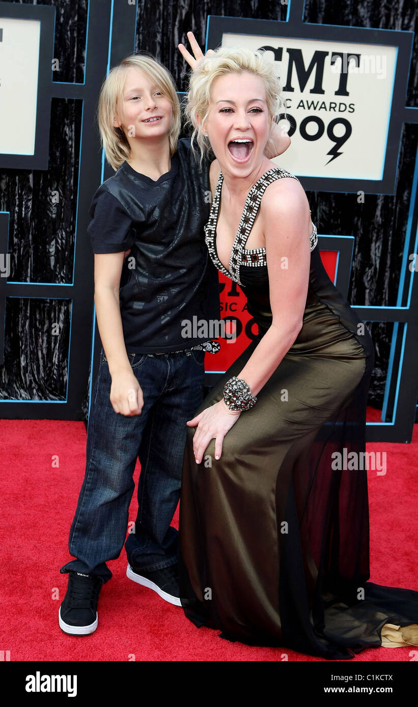 Kellie pickler hi-res stock photography and images - Alamy