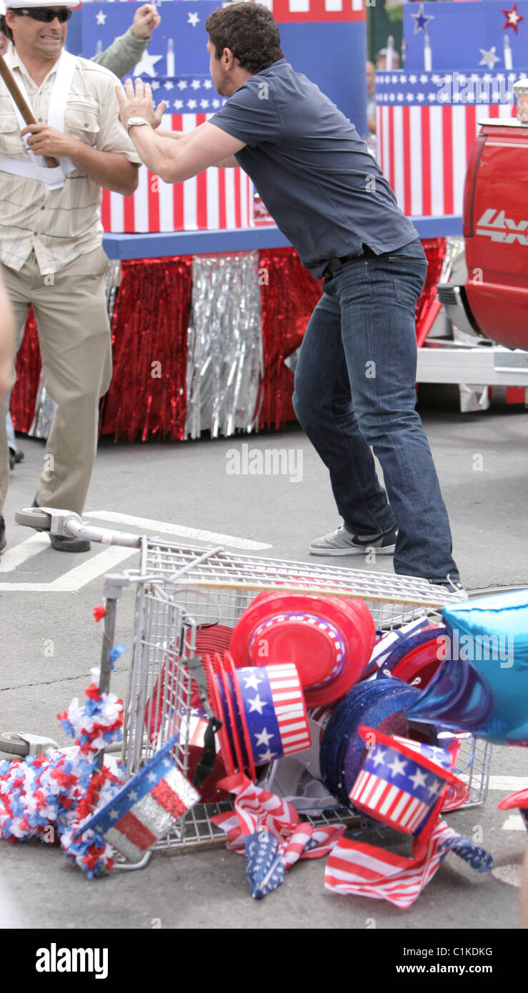 Gerard Butler on the set of 'The Bounty Hunter' filming a fight scene ...