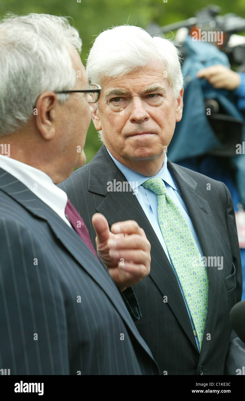 Congressman Barney Franks (left) and Senator Christopher Dodd at a ...